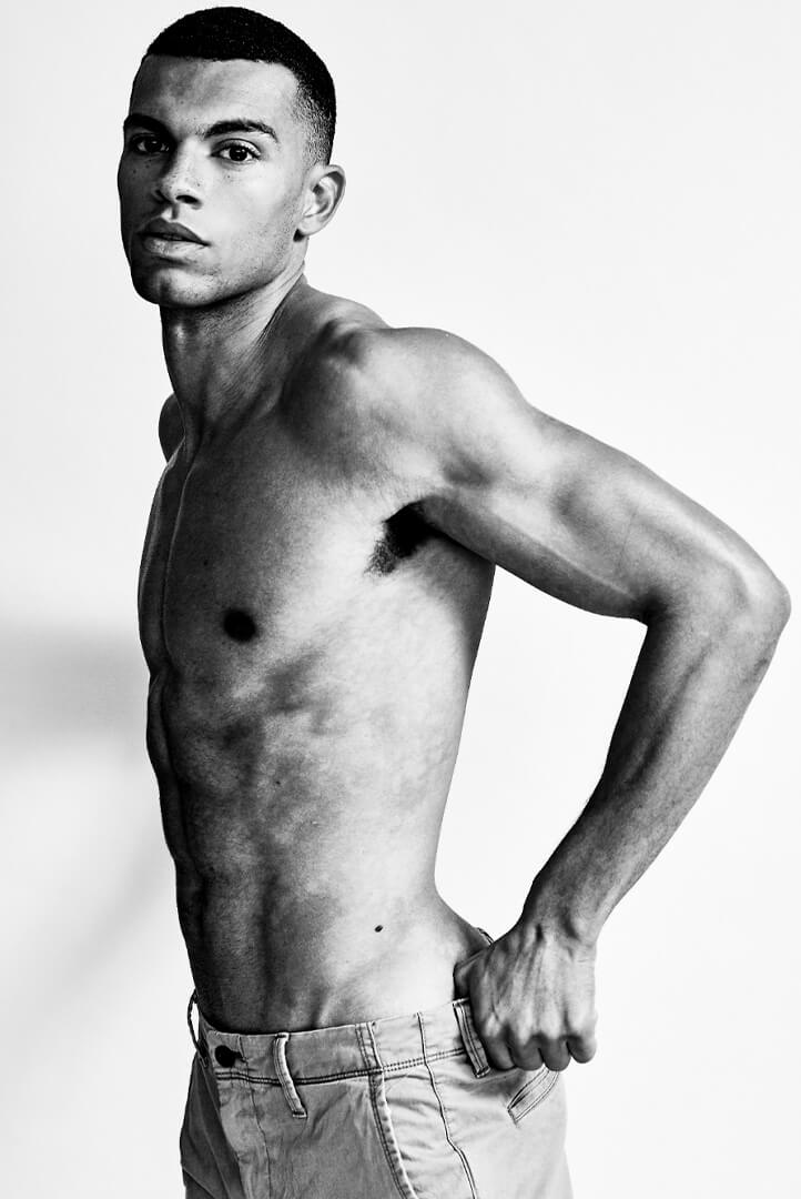 QUINTEN AJENIFUJA | Agencia de Modelos Barcelona | Uniko Models