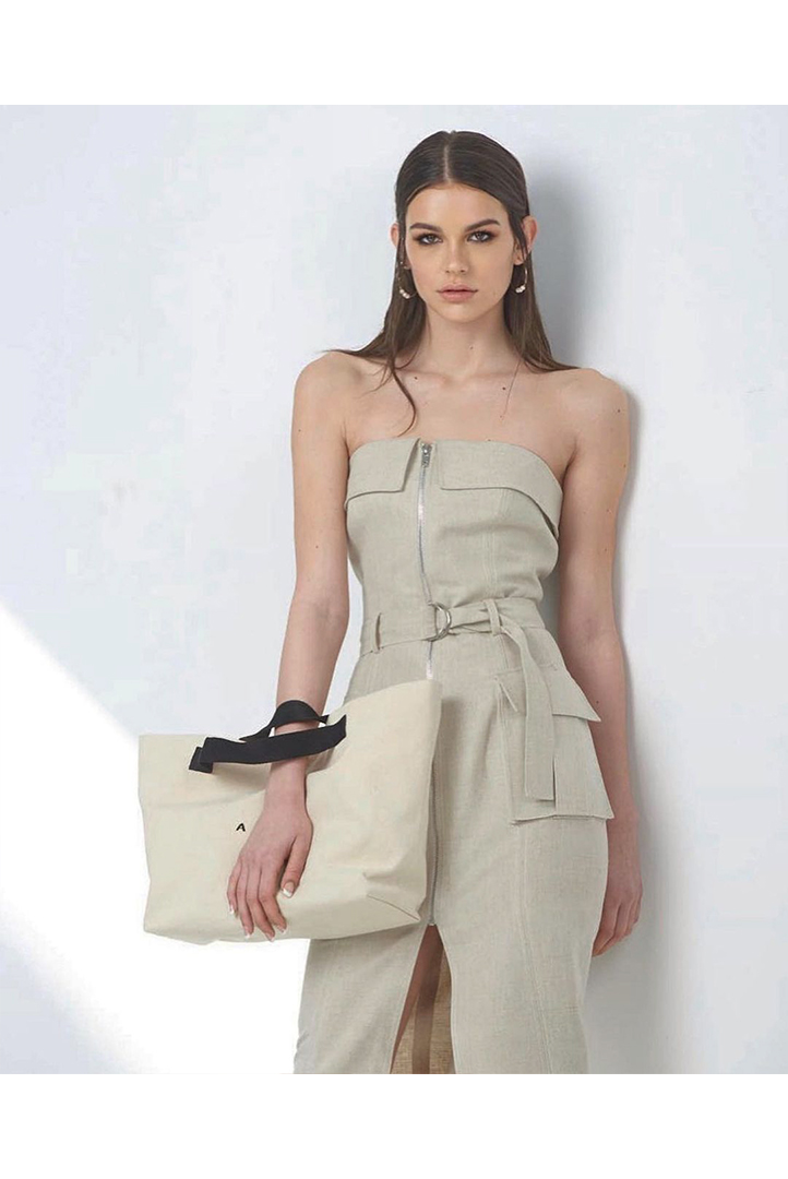 MANON NENY | Agencia de Modelos Barcelona | Uniko Models