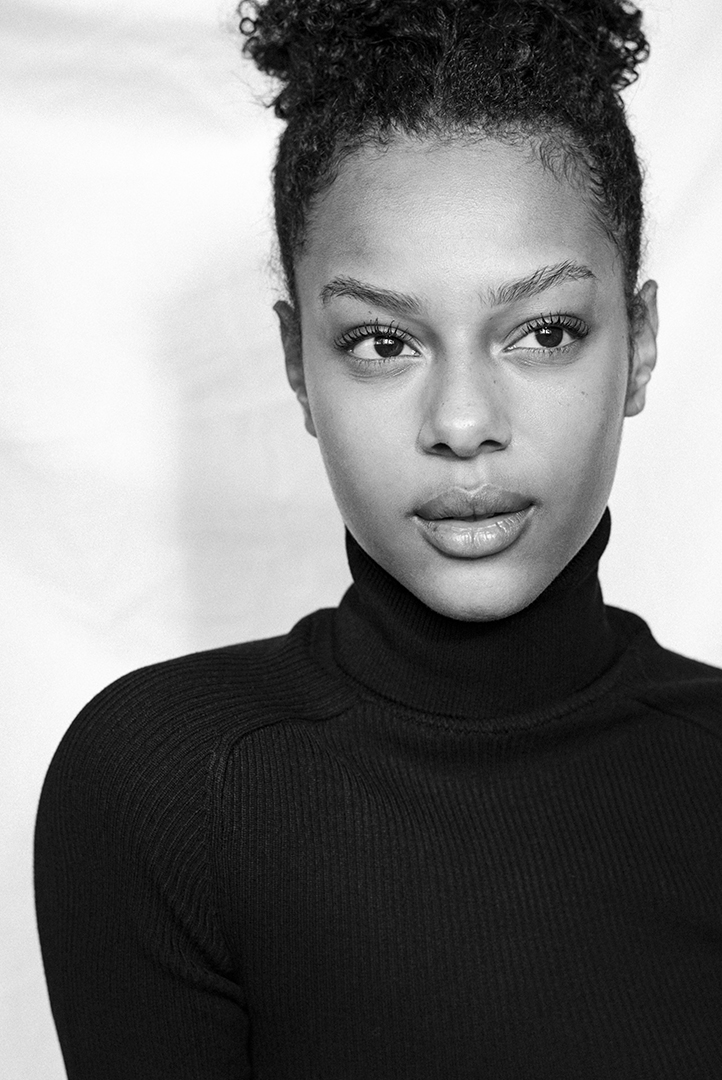 ANNETTE BENNING | Agencia de Modelos Barcelona | Uniko Models